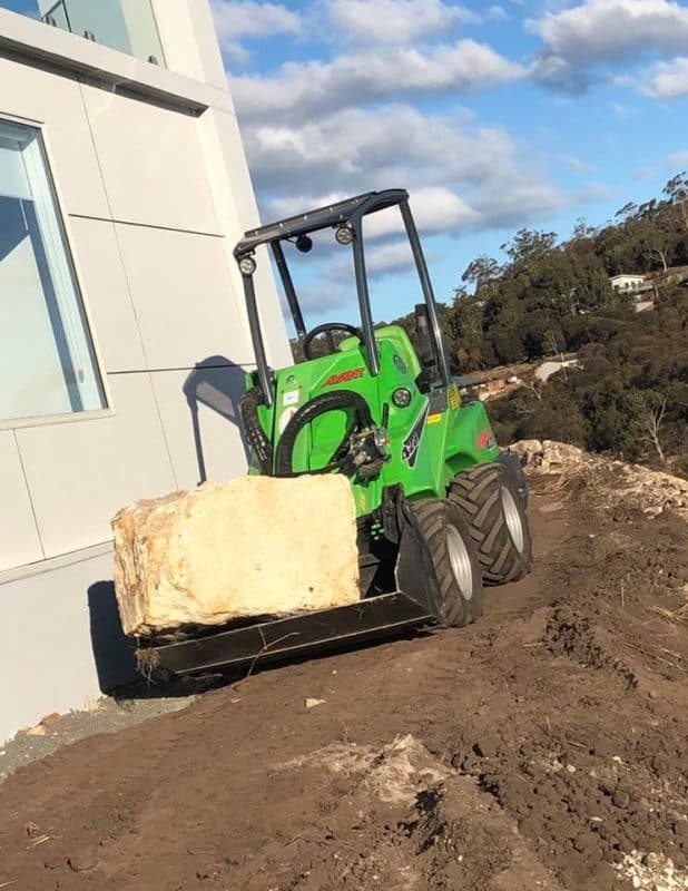 Tasmanian Landscaper Diversifies with Avant Loader | Avant Equipment