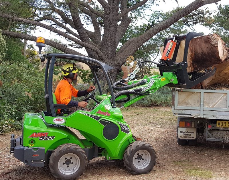 Tried and tested loader package - Avant Equipment