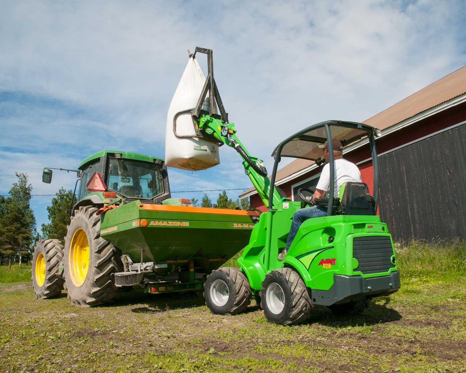 Contact Us | Avant Mini Loaders | Avant Equipment